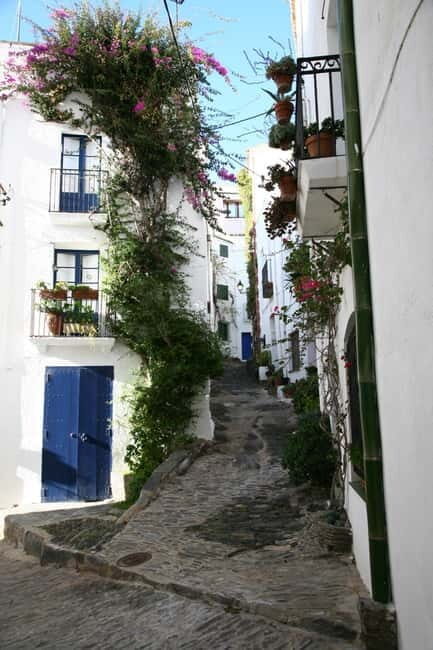 From Roses: Cruise on Costa Brava to Cadaqués - FAQ