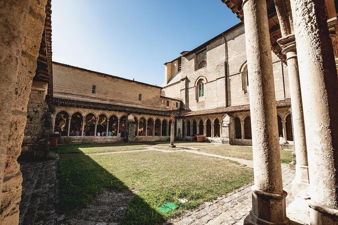 From Saint-Emilion : Electric Bike Day Tour with Wine Tastings and Picnic Lunch - Who Should Consider This Tour?