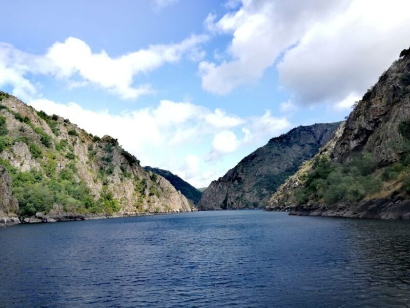 From Santiago: Excursion to Ribeira Sacra and Ourense - Exploring Galicia’s Natural Beauty and Cultural Heritage