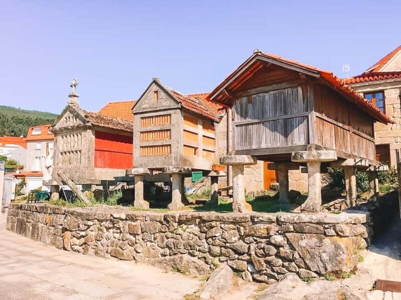 From Santiago: Rías Baixas Tour with boat trip and winery - Key Points