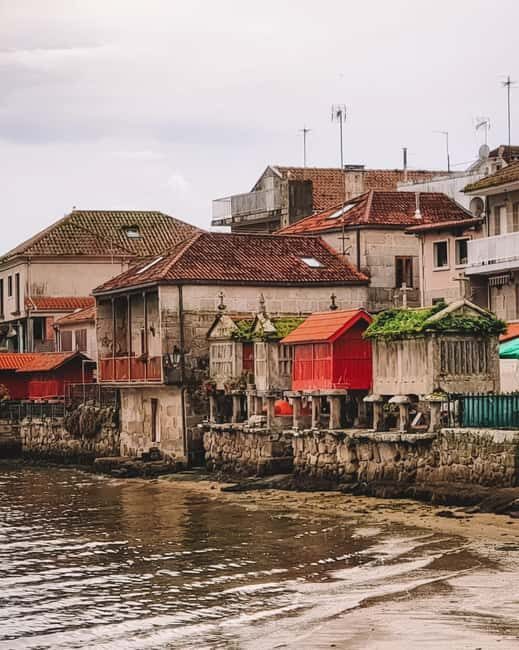 From Santiago: Rías Baixas Tour with boat trip and winery - FAQ