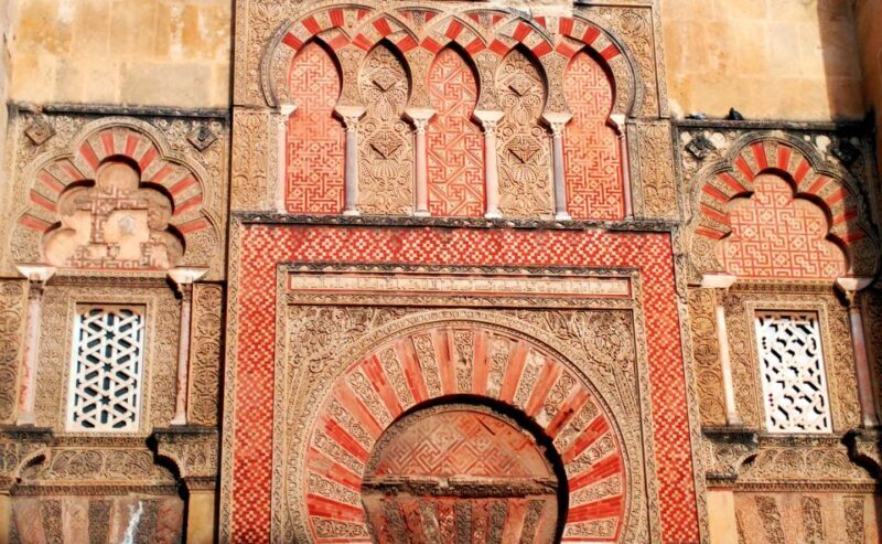 From Seville: Full-Day Essential Córdoba Tour - Transport and Group Size
