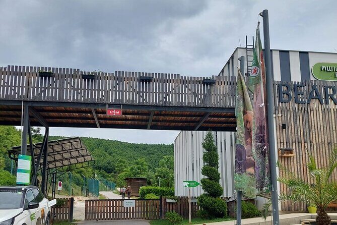 From Skopje: Kosovo in a Day  Prishtina, Monastery & Bears - FAQ