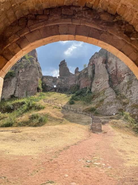From Sofia: Belogradchik Fortress & Venetsa Cave 12 hrs Tour - An In-Depth Look at the Tour Experience