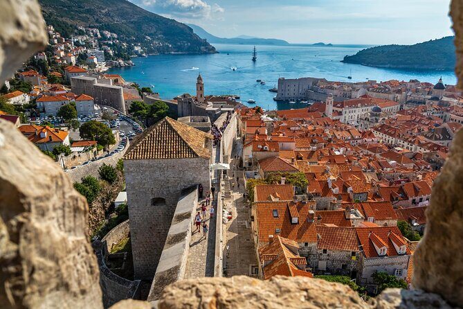 From Split: Dubrovnik Private Tour - Local Food with Wine Tasting - Key Points