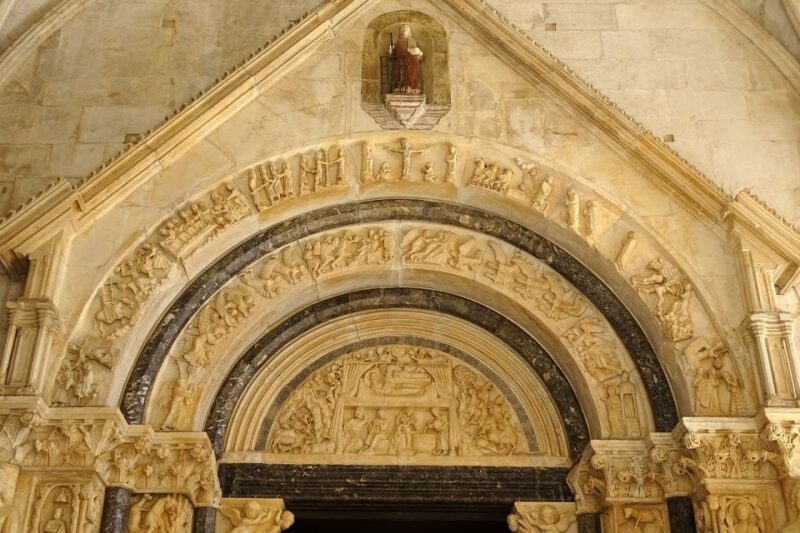 From Split: Half-Day Tour of Trogir Old Town in Small Group - Key Points