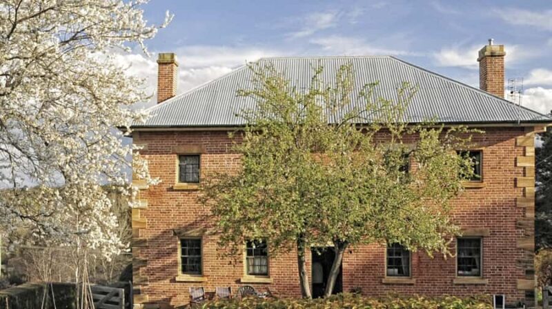 From Sydney: Cool Climate Wineries, Historic Towns, Wildlife - FAQs