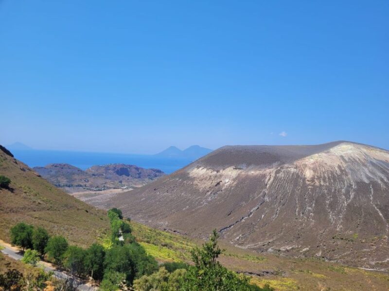 From Taormina: Lipari and Vulcano Mini Cruise Aeolian Tour - An In-Depth Look at the Lipari and Vulcano Mini Cruise
