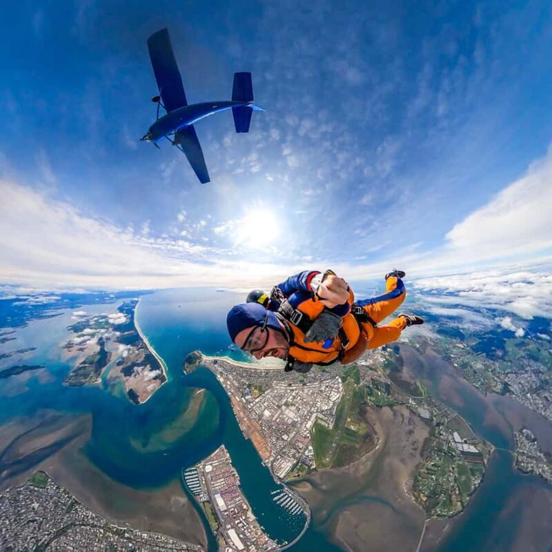 From Tauranga: Skydive over Mount Maunganui - Key Points