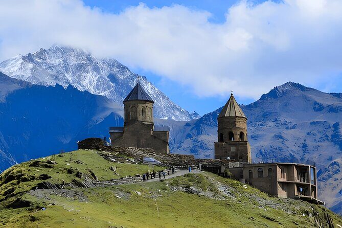 From Tbilisi to Kazbegi Stepantsminda Gudauri GroupGuided Tour - The Itinerary: What to Expect