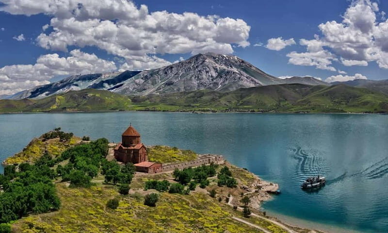 From Tbilisi: Yerevan, Dilija and Lake Sevan Day Tour - Who Should Consider This Tour?