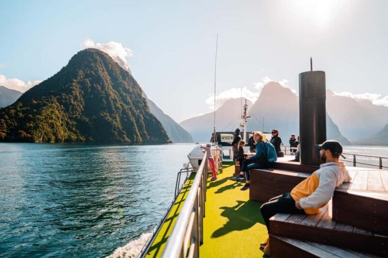 From Te Anau: Milford Sound Cruise and Coach Day Trip - An In-Depth Look at the Milford Sound Day Trip