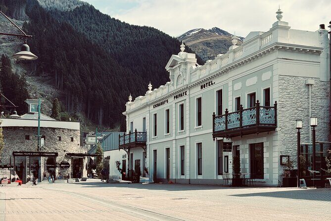 From the Green to the Grave: An Audio Tour of Queenstown - Exploring Queenstown’s Historic Heart