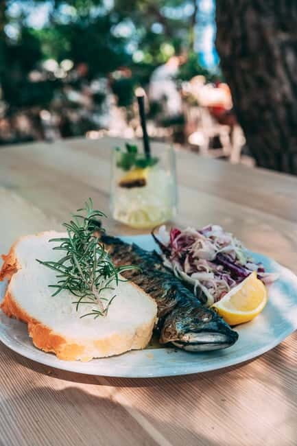 From Trogir: Blue Lagoon & olta Cruise with Lunch & Drinks - FAQs