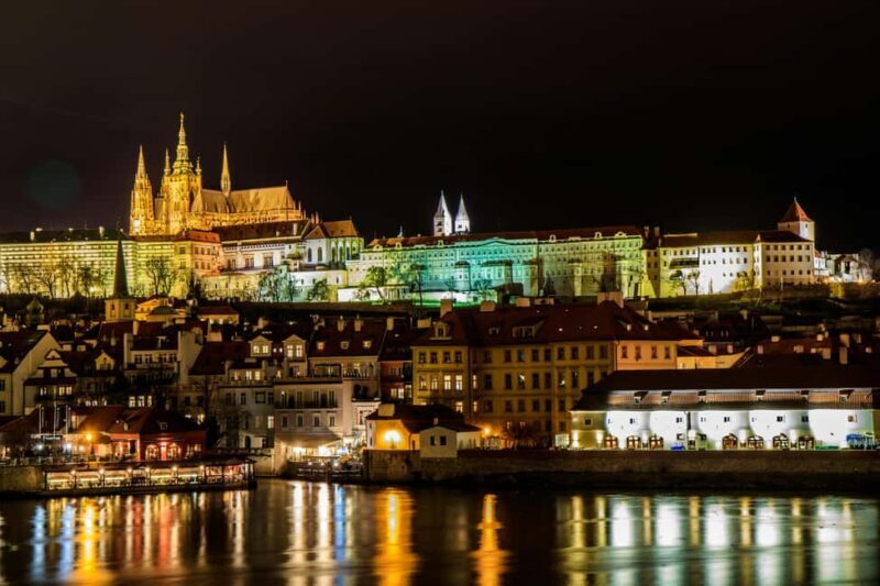 From Vienna: Day Trip to Prague and Brno with Transfer - The Itinerary: What Really Happens on the Day