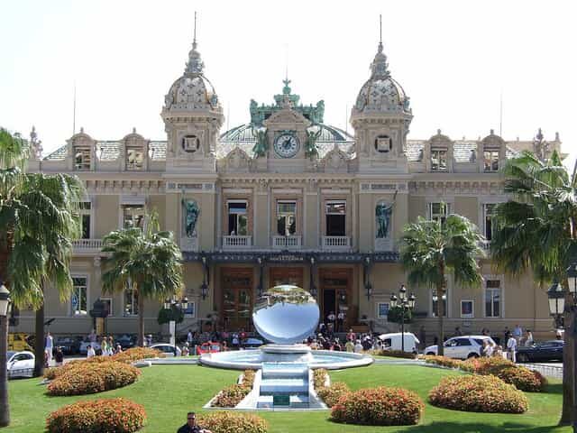 From Villefranche: Private Monaco & Eze Shore Excursion - Key Points