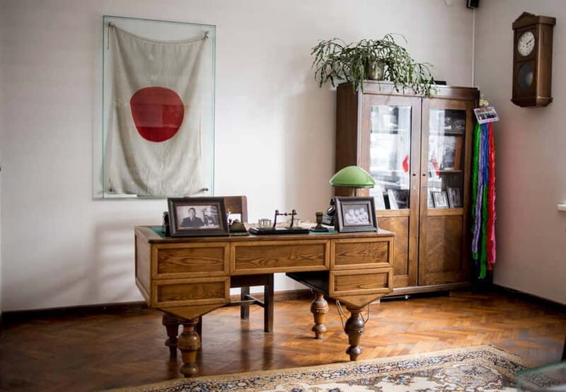 From Vilnius: Guided Jewish Heritage Day Trip to Kaunas - Key Points