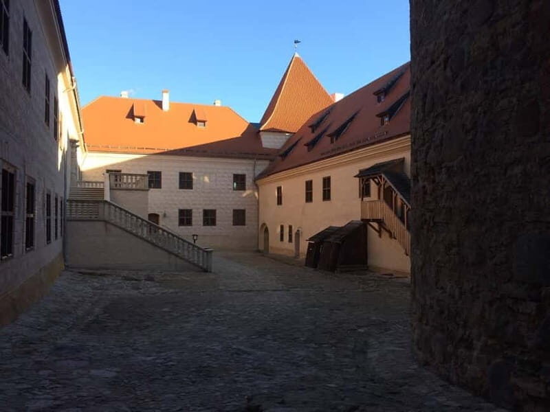 From Vilnius to Riga with Sightseeing Stops Top Private Tour - Key Points