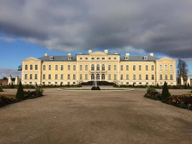 From Vilnius to Riga with Sightseeing Stops Top Private Tour - An In-Depth Look at the Itinerary