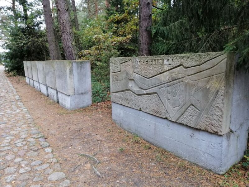 From Warsaw: Guided Tour of Treblinka Camp - The Journey to Treblinka: What to Expect