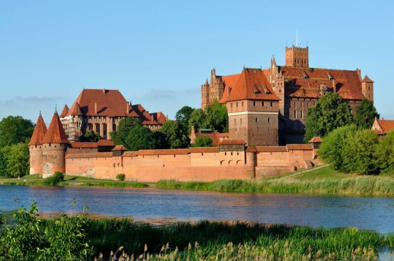 From Warsaw: Tour to Malbork Castle and Gdansk or Sopot - FAQ