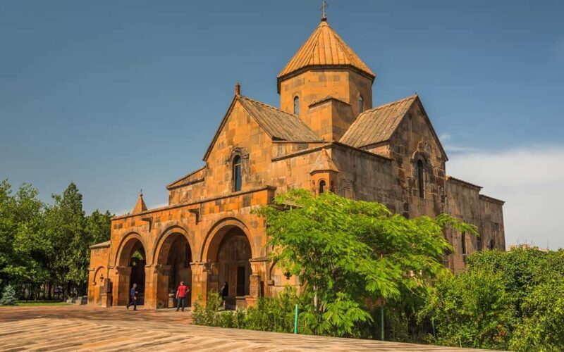 From Yerevan: Echmiadzin cathedral and Zvartnots temple - Exploring Armenia’s Sacred Heritage: An In-Depth Review of the Yerevan to Echmiadzin and Zvartnots Tour