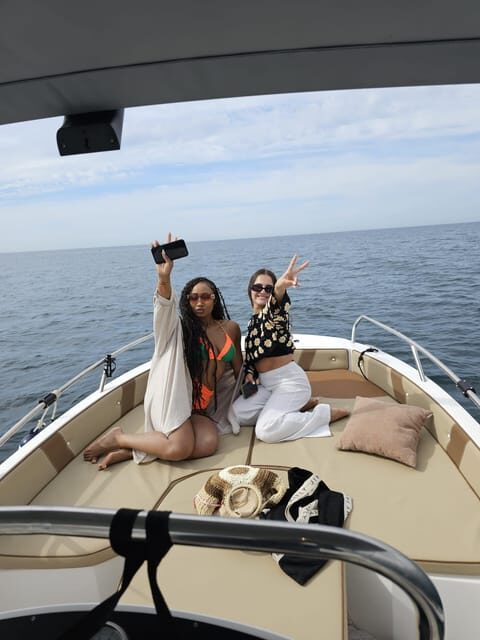 Fuengirola: Dolphin Watching Tour with Snacks and Drinks - FAQs