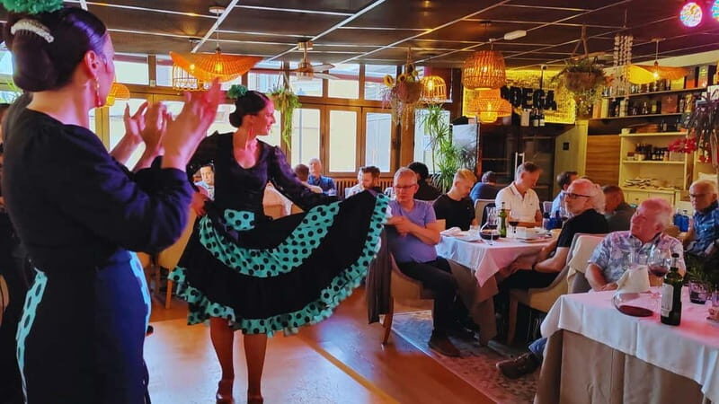 Fuengirola: Flamenco Show at Tipi Tapa Restaurant near Mijas - Joining the Artists on Stage