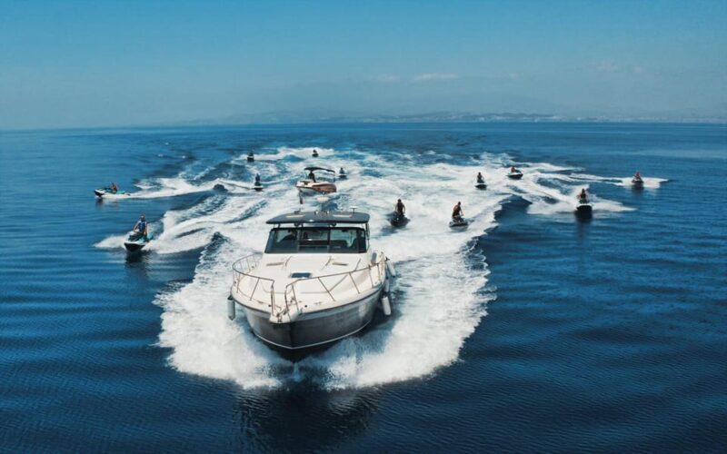 Fuengirola: Private Cruise on the Costa del Sol with Drinks - Key Points