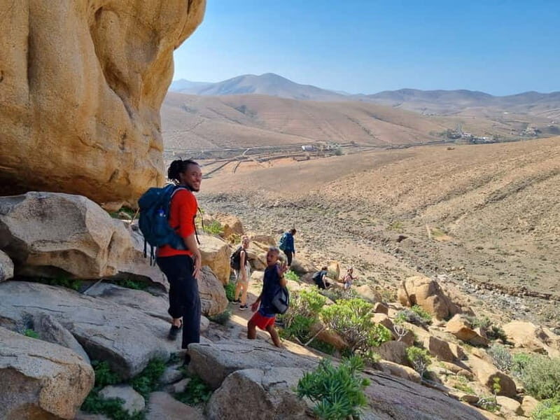 Fuerteventura: Ajuy Caves & hike to secret Las Penitas Arco - Transportation and Group Size