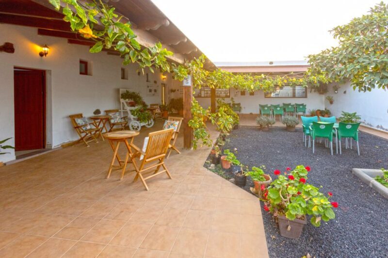 Fuerteventura: Artisan Goat's Cheese Making at Local Farm - Authentic Fuerteventura Goat Cheese Making Tour: A Deep Dive into Island Flavors