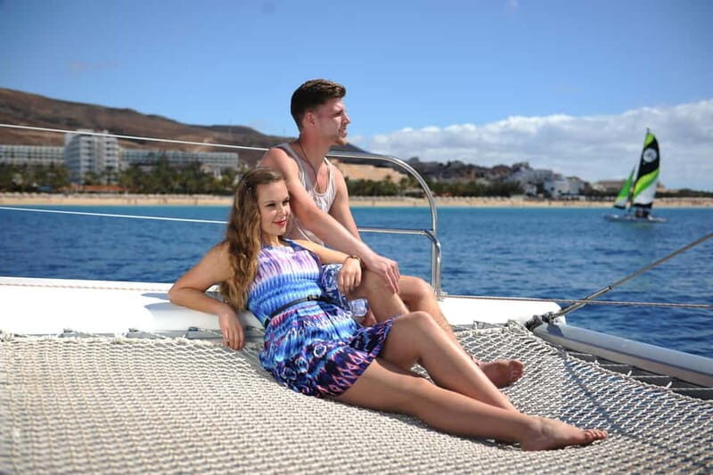 Fuerteventura: Catamarán navegación a vela y delfines. - FAQs