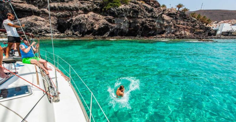 Fuerteventura: Sailing with Snorkeling and Dolphin Watching - The Snorkeling Stop