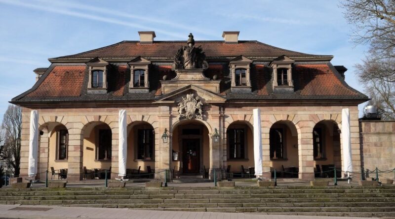 Fulda: Private Guided Walking Tour - Historical and Religious Landmarks
