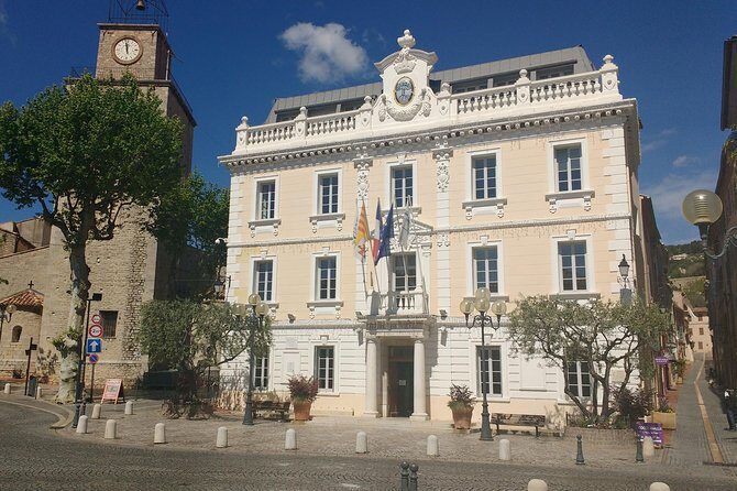 Full-Day 3 Village Tour of Provence: Splendid & Secret - Key Points