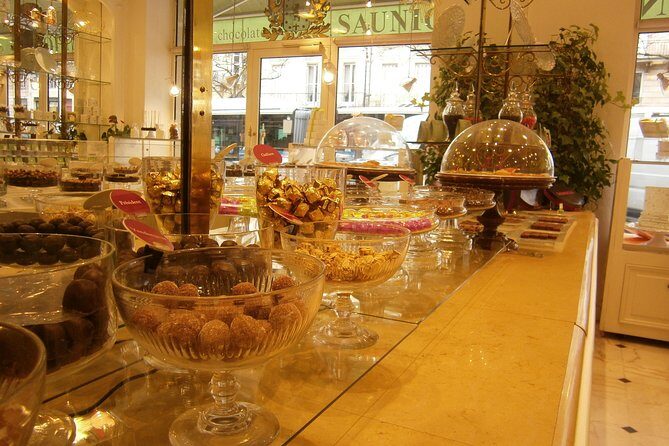 Full day Bordeaux Historic Gourmet Walking and Médoc Tour - Frequently Asked Questions