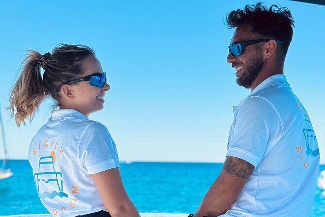 Full-day catamaran tour in Palermo: boat experience with lunch - Key Points