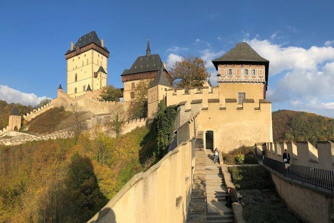 Full-Day Countryside Bike Tour to Karlstejn Castle (small group) - FAQ