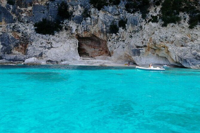 Full Day Dinghy Rental in Arbatax - The Sum Up