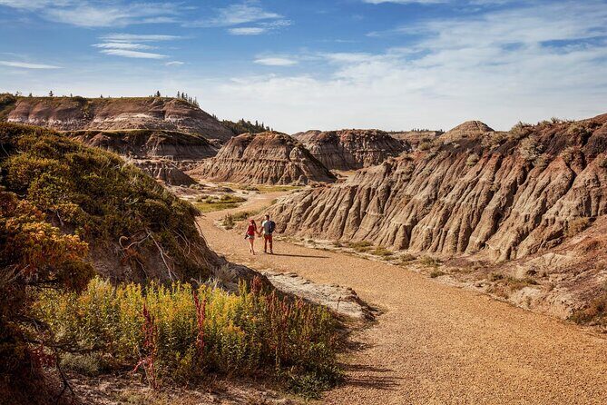 Full Day Drumheller Tour from Calgary by Coach - Cross the Rosedale Suspension Bridge