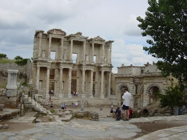 Full-Day Ephesus & Terrace Houses Tour - Entry Fees Included - Exploring Ephesus: A Closer Look