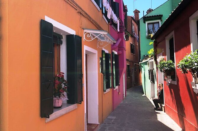 Full-day excursion to Murano, Burano and Torcello from Venice Train Station - Whats Included & Whats Not