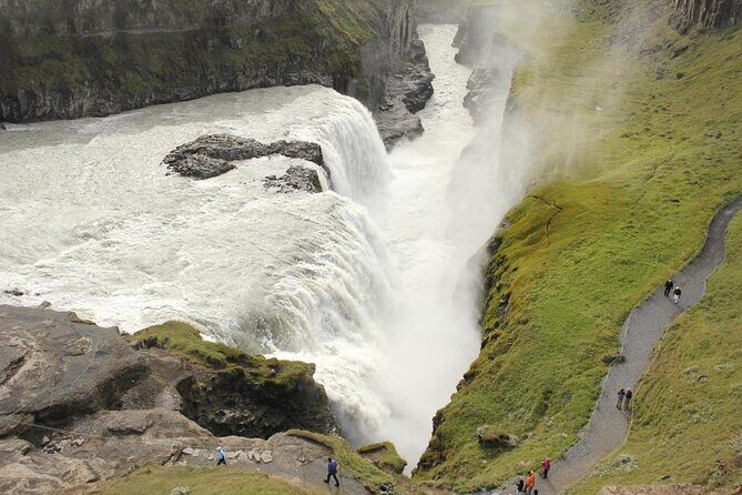 Full-Day Golden Circle Private Tour from Reykjavík - Key Points