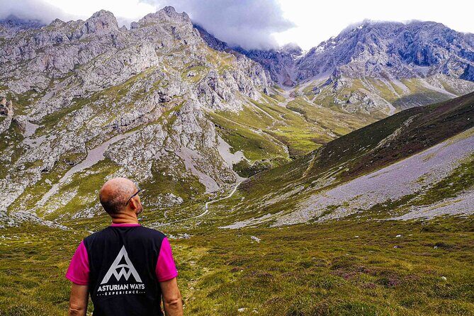 Full Day Hiking in Picos de Europa National Park - Exploring the Full Day Hiking in Picos de Europa National Park