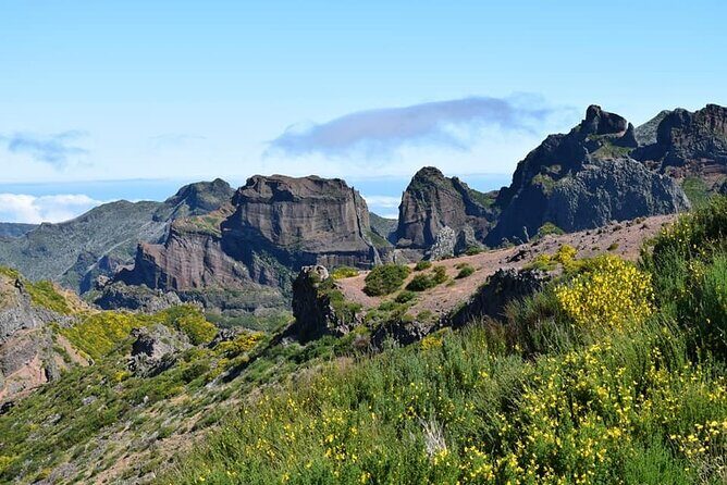 Full Day Jeep Safari East - Pico do Areeiro - Santana - Ponta de são Lourenço - Off-Road Adventures and Small-Group Luxury