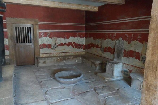 Full-Day Knossos and Heraklion Tour from Chania and Rethymno - Who Should Book This Tour?  