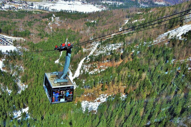 Full-Day Minivan Tour From Salzburg to Hallstatt with 5 Fingers,Lakes&Mountains - An In-Depth Look at the Experience