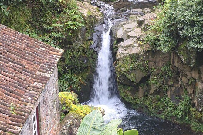 Full-Day Nordeste & waterfall Tour with Lunch - FAQs