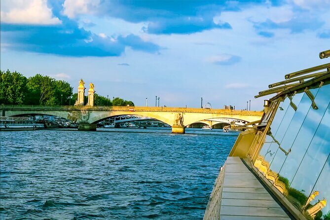 Full Day Paris City Pass: 50 Museums, Unlimited Hop On/Off Cruise - FAQ