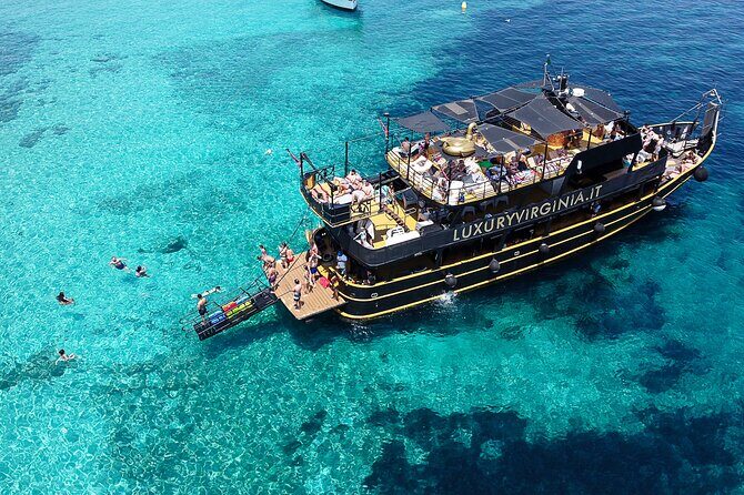 Full day private archipelago tour in La Maddalena - The First Stop: Isola di Spargi – Cala dell’Amore